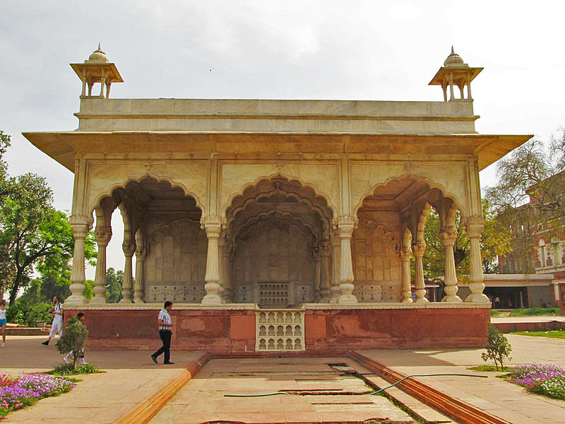 The Red Fort: Know more about its architecture, and its resplendent ...