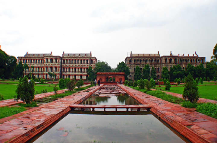 The Red Fort: Know more about its architecture, and its resplendent ...