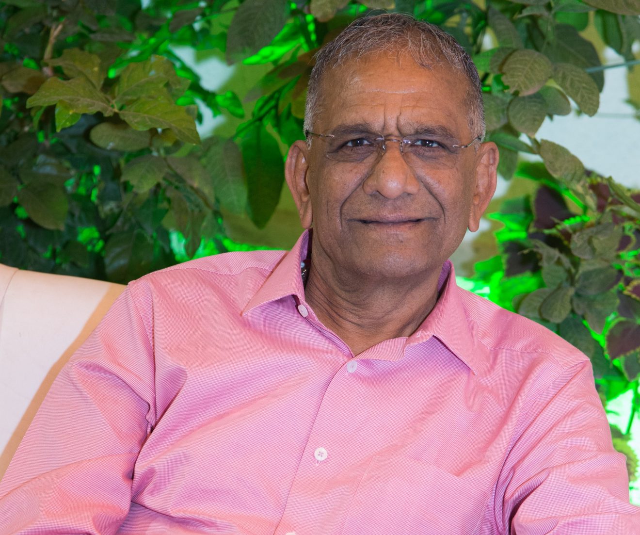 This book tells the life story of diamond tycoon Govind Dholakia – The ...