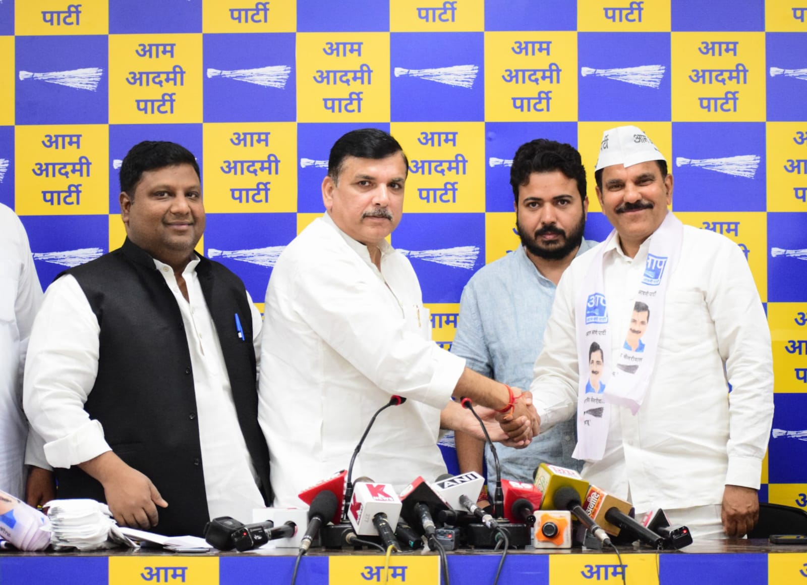 Former Education Minister of J&K and President of Panthers Party, Harsh Dev Singh, joined Aam ...