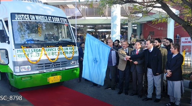 Justice Rabstan flags off mobile Lok Adalat van – The Dispatch