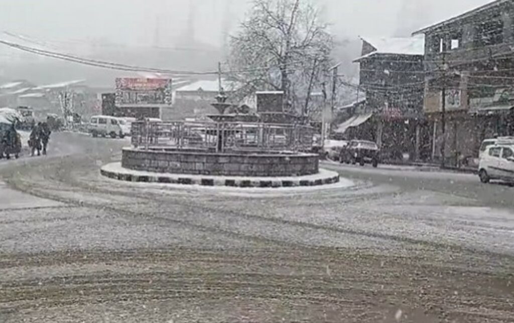 Rain in Jammu, fresh snowfall in many places in Kashmir – The Dispatch